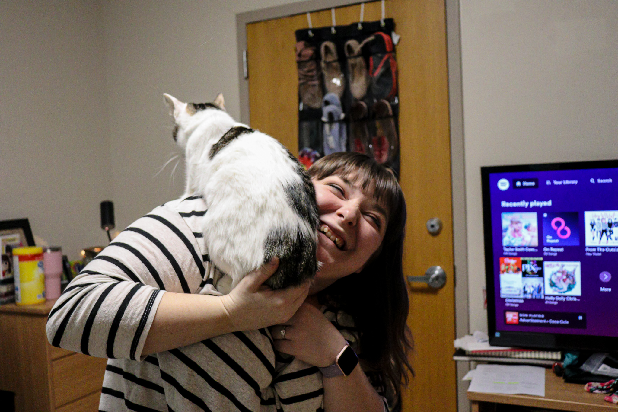 Photo Story: Hannah Tussey and Seizures – Piedmont Photojournalists