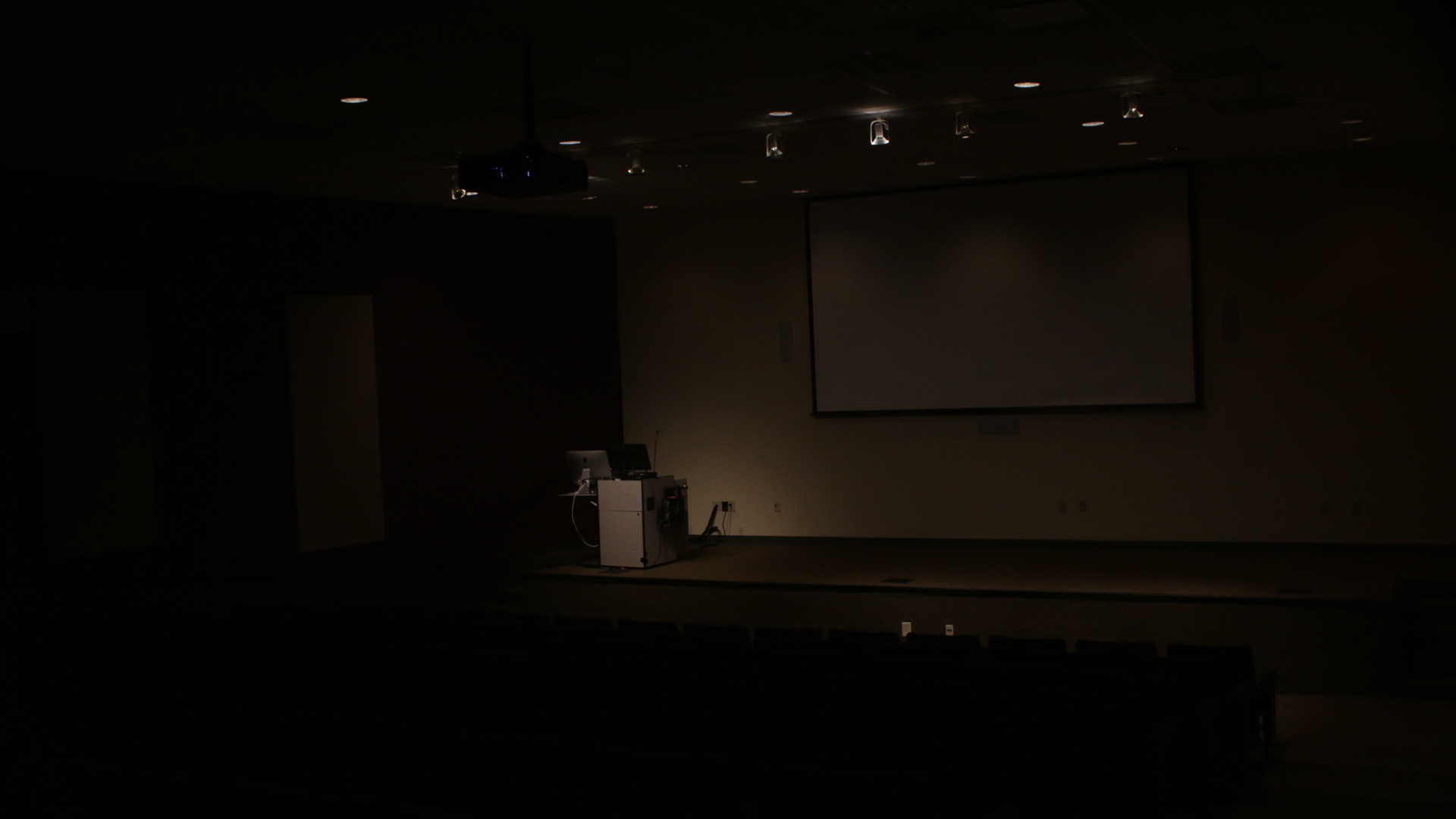 Capping it all off – Piedmont Photojournalists