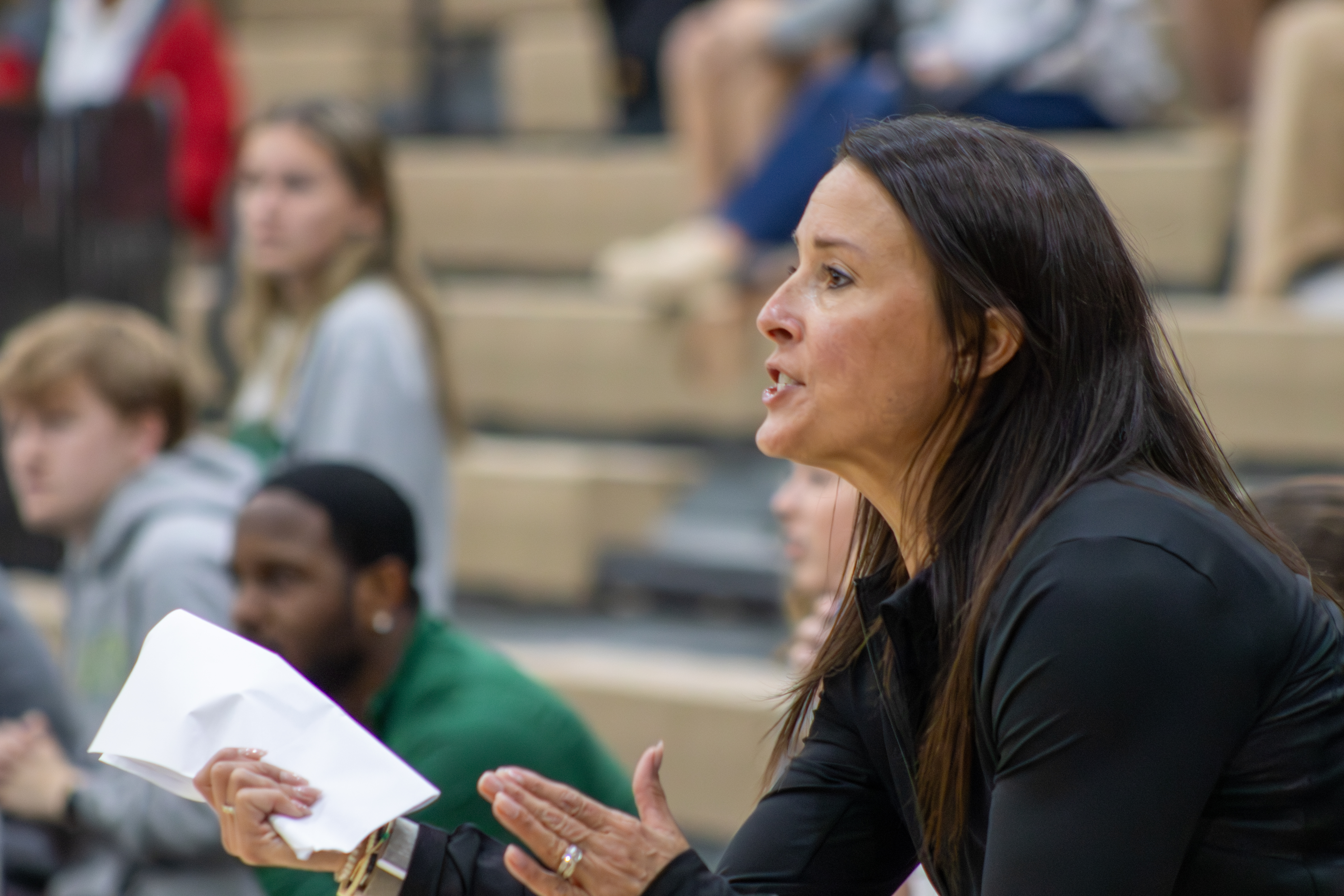 Lions Clutch Up and Sink Berry – Piedmont Photojournalists